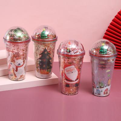 Cina 500 ml di plastica doppia parete Tumblers con paglia colore personalizzato e accessori in vendita
