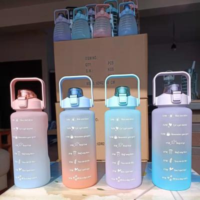 중국 2000ML 트리탄 음료병 뚜?? 가 있는 재사용 피트니스 물병 사용자 지정 로고 판매용