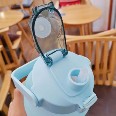 중국 시간 스케일과 함께 2000ml 그라디언트 컬러 스페이스 컵 성인용 물병 판매용