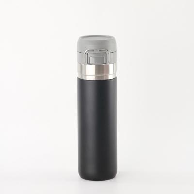 Cina 700 ml Bottiglia portatile a vuoto a rimbalzo Isolamento termico prestazioni 6-12 ore in vendita