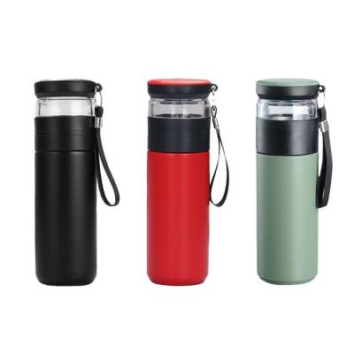 China Performance de aislamiento térmico 500 ml de acero inoxidable vacío tumbler con filtro de separación en venta