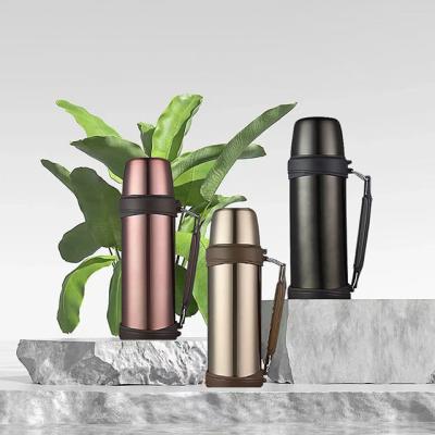 China Edelstahl 1000 ml Wasserflasche Thermische Vakuum Isolierte Tasse mit Handgriff Kugelform zu verkaufen