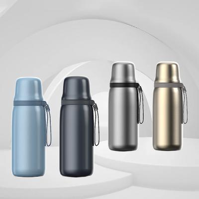 China 304 Stainless Steel Insulated Sport Water Bottle with Custom Color and PP Material for sale
