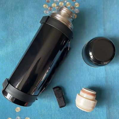 China Companheiro de viagem Air Up Dupla parede garrafa de água para crianças Corredores à venda