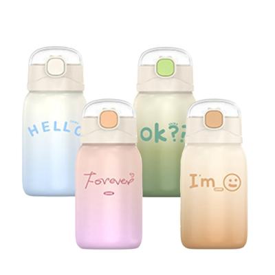 China Flask Tumbler portátil de aço inoxidável 304 isolado para desempenho térmico à venda