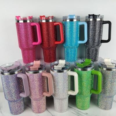 Cina Tazza a doppia parete a colori freddi 300 ml/400 ml con coperchio con punteggio di diamanti in vendita