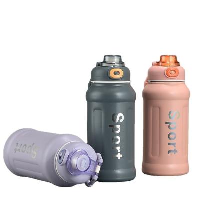 China 850 ml Sports Design Vacuum Geïsoleerde roestvrijstalen thermische mok met handvat en stro Te koop