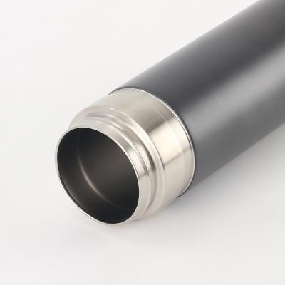 China 700 ml roestvrijstalen waterfles vacuüm geïsoleerd voor optimale temperatuurbehoud Te koop