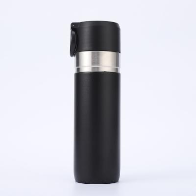 China Flasca de vácuo de aço inoxidável de 500 ml para viagens isoladas por parede dupla à venda
