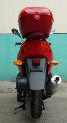 Cina Doppi motorini per gli adulti, motorini del gas dei fari di motore legali della via completamente montati in vendita