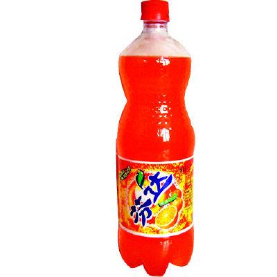 China Complete 3 in 1 carbonated beverage bottling machine/equipment for sale