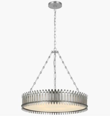 Cina SK 5206 Leslie 27" candelabro in intonaco bianco / foglia bruciata / ferro dorato con ombra acrilica fredda in vendita