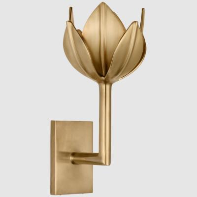 China Modern Luxury Copper Body E26 LED Wall Sconce with 30000 Hours Lifespan for Home Decor for sale