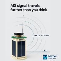 Quality 20 NM solar-powered marine navigation lantern beacon light for buoys with AIS for sale
