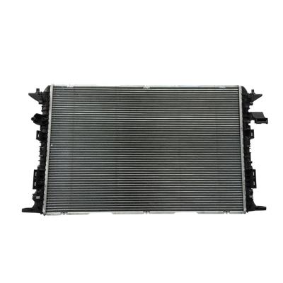 China Auto Radiators for Audi A8 Quattro 3.0t 4H0121251C Engine Cooling Aluminium Audi Car Engine Parts for sale