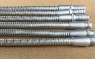 Cina Il tubo flessibile di modellatura della lampada del rame dell'hardware della metropolitana del collo d'oca del metallo ha galvanizzato in vendita