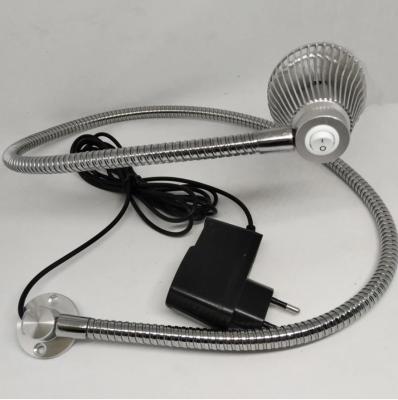 Cina Lampada da lettura da comodino con tubo flessibile in acciaio inossidabile 1W in vendita