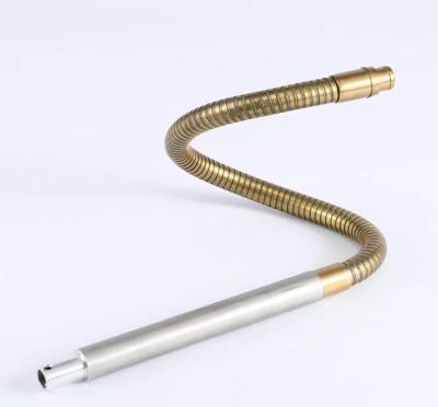 Cina Tubo Flessibile In Acciaio Inossidabile 316 Triangolo 4Mm Tubo Flessibile A Collo Di Cigno In Metallo Bronzo Rame in vendita