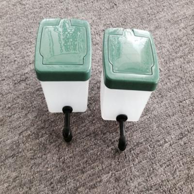 China plastic Manufacturer nipple drinker for rabbit for sale