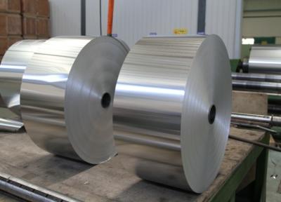 China Luminous Roasting Kitchen Aluminium Foil 15mic Minimize Cleanup With Alloy 1235 for sale
