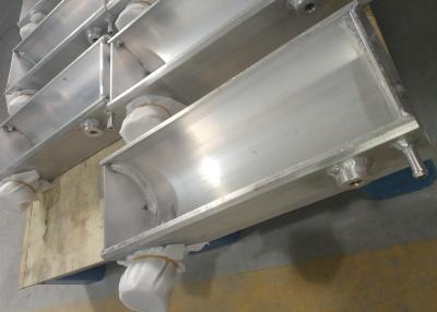 Cina Collettore più fresco di alluminio d'argento dell'aria del radiatore dell'olio del dissipatore di calore dei pezzi di ricambio per l'automobile del veicolo in vendita