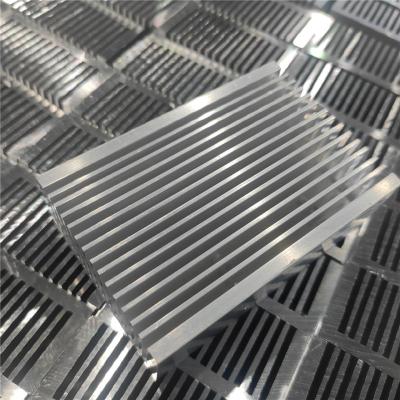Κίνα Ασημένια εξώθηση Heatsink αλουμινίου για την ηλεκτρονική Heatsink δύναμης προς πώληση