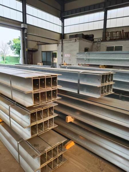 Quality Anti Corrosion Galvanised C Section Channel Steel Channel 900mm-18000mm for sale