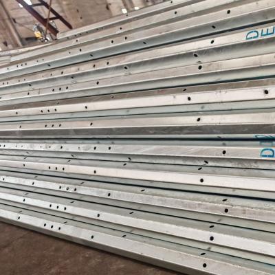 Cina 25FT 30FT 35FT 40FT Hongxin Monopole HDG Distribuzione ottagonale Polo in acciaio in vendita