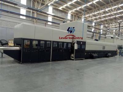 中国 車の横窓ガラスのためのシデリテスの自動車ガラス和らげる炉 販売のため