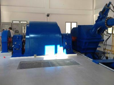 Cina Il doppio dota unità d'un polverizzatore orizzontale della turbina di 1600KW Pelton l'idro per la centrale elettrica in vendita