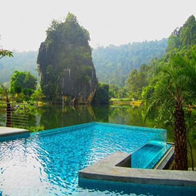 China Temporada de natación AUPOOL Piscina de acrílico transparente con ventana y spa en venta