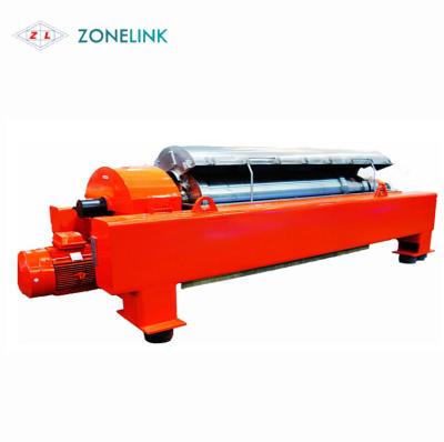 Cina Trattamento delle acque reflue decanter centrifuga liquido solido separatore 2680*1200*755 mm in vendita