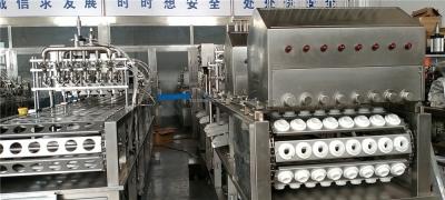 Cina Automatic Linear Litchi Plastic Cup Filling Sealing Machine for Water Juice Ice Cream in vendita