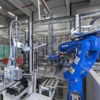 China Yaskawa GP7 7kg Payload Assembly Robot 927mm Reach 6-Axis Multi Process for sale