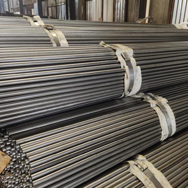 ERW Black Carbon Steel Pipe Customized Size Good Price Q235 Q345 A36 Pipe 6 Meter or Customized Welded Steel Pipe Round