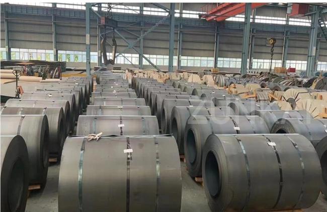Steel Coil Type and Container Plate Application Galvanized Sheet Metal Roll / Hot Rolled Q195 Q235 Carbon Steel Coils Price Per Kg