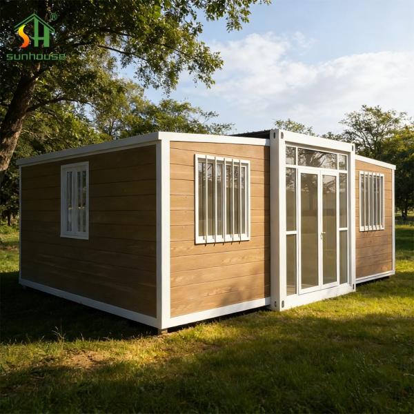 Quality Flexible Layout Compact Modular Homes , Mobile Expandable Prefab House 20FT 40FT for sale