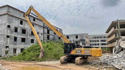 China 35-ton high-quality high reach demolition boom for direct sales of PC350 and high reach demolition is in good condition for sale