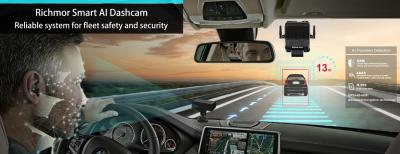 中国 4G ADAS ダッシュカメラ カービデオレコーダー 組み込みGPSモジュールと2.1mmレンズ 4CHモバイルDVR 販売のため