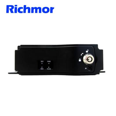 Cina 4CH SD Card Mobile DVR Vehicle MDVR con formato di compressione e registrazione H.264 in vendita