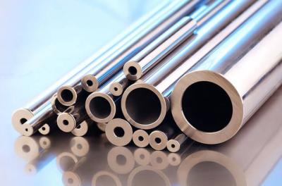 Cina Tubo saldato ss senza cuciture laminato a caldo ASTM A312 di TP con l'estremità smussata in vendita