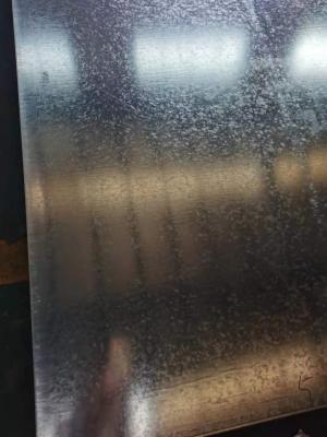 中国 低炭素鋼鉄コイルGLは上塗を施してある電流を通された鋼鉄コイル2000mmを亜鉛でメッキする 販売のため