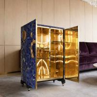 China Vintage Light Luxury Solid Wood Storage Cabinet Multi Purpose Entry Design for sale
