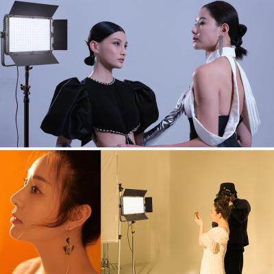 China Luz a pilhas branca fria do estúdio 5500K de 7000LM 95CRI com luzes video do estúdio do diodo emissor de luz do controle do dmx à venda