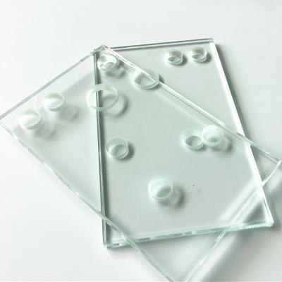 China Máquina de perforación por láser de vidrio con apertura mínima de 0,3 mm de corte por láser de doble cabeza en venta