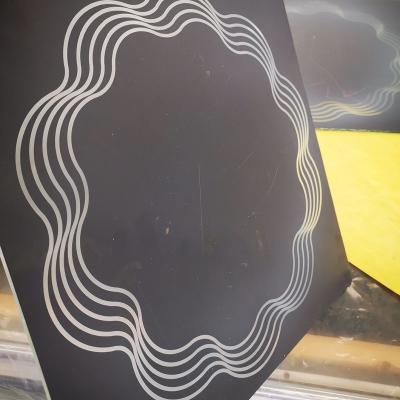 Cina Macchina di levigatura laser a fibra per la scultura di specchi di bagno intelligenti 2022 Ultima invenzione in vendita