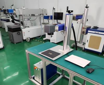 Cina 20W/30W/50W/60W/100W Jpt M7 M8 IP 3D Mopa Color Fiber Laser Marking Machine per l'uscita non metallica in vendita