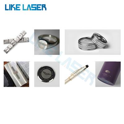 Cina 30W 60W 100W Fiber Flying Laser Marking Machine per la produzione di linee di montaggio su larga scala in vendita