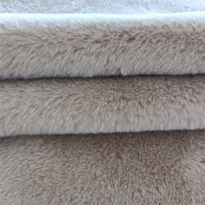 China Super Soft 100% Polyester Minky Plush Fabric with 20mm Pile Height for Toys and Blankets for sale