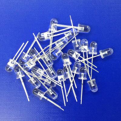 Chine T1 3/4 5 mm Rouge émettant de la couleur 5 mm Diode LED tête ronde transparente pour indicateur de signal de virage à vendre